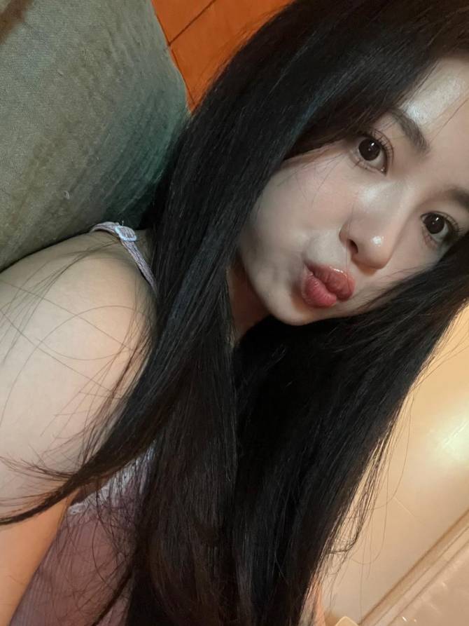 Cherry Bullet Community Posts 룰렛이 써주는 편지들 항상 잘 읽고 있어요 덕분에 매일매일 힘내요