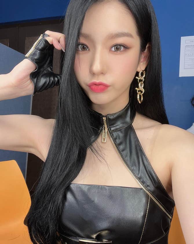 Secret Number Community Post 락키들 잘 잤어욤 아침은 다들 잘 먹었나ㅎㅎ 마니마니 사랑해요😘🥰