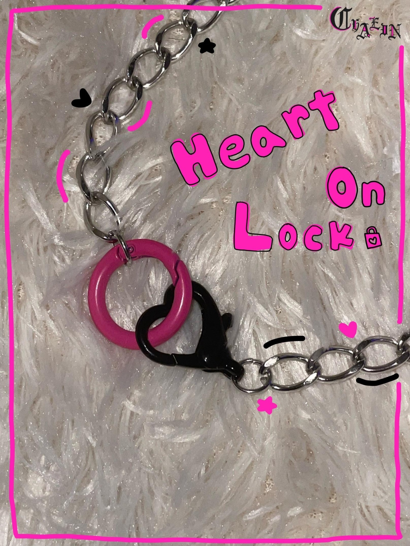 PURPLE KISS 커뮤니티 포스트 - - Heart On Lock 💗🖤 #C_chain - 채인