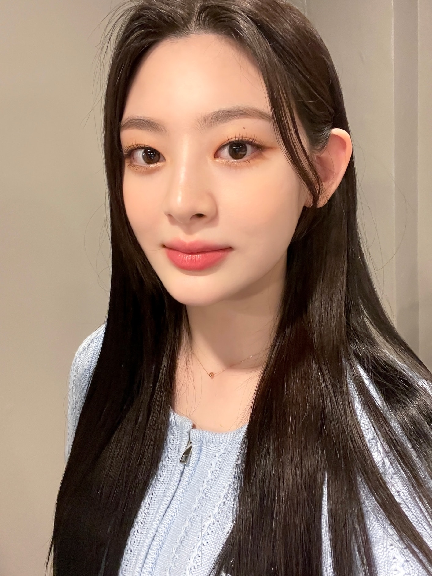 Staycコミュニティの投稿 스윗~ 깜짝 놀랐죵 ㅋㅋㅋㅋ 제가 더 자주 만날 수 있을 거라고 했죠 히히 평소에 아 이거