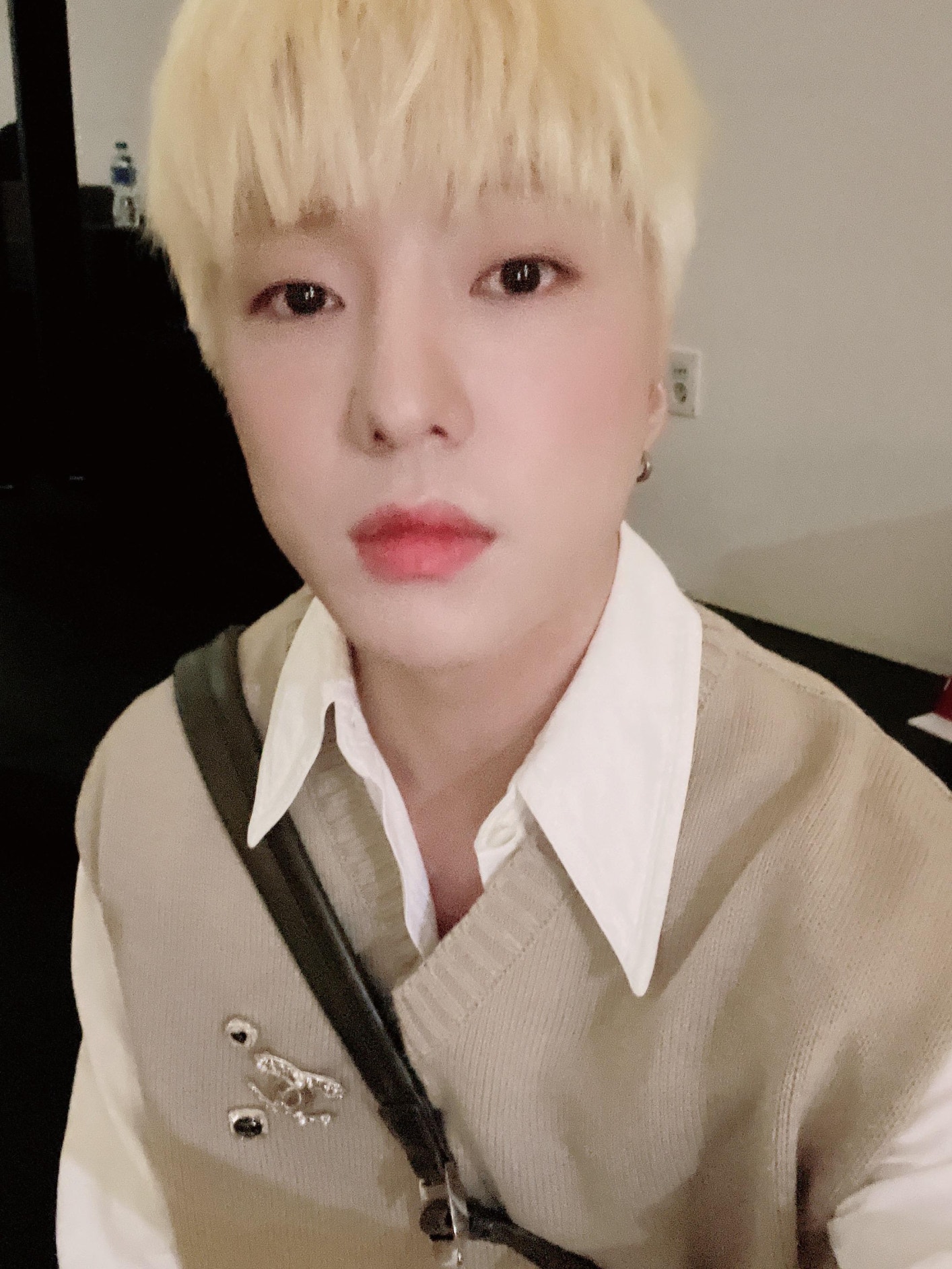 WINNER Community Posts - 어제 셀카유!!! - YOON