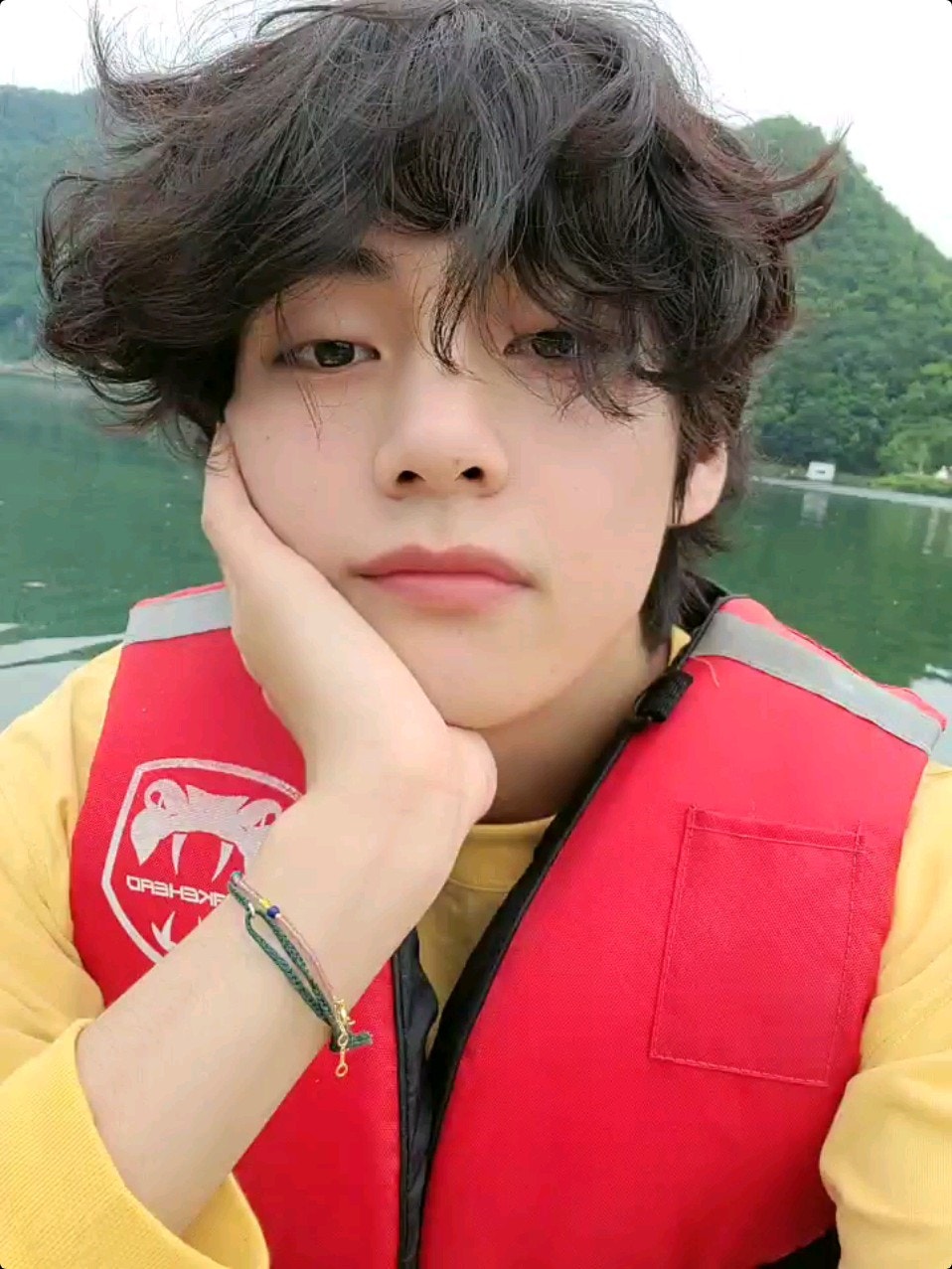 Bts Community Posts 😊 V