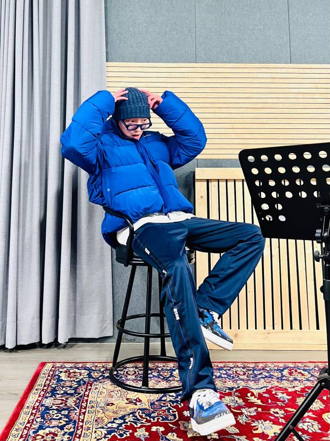 Winner 커뮤니티 포스트 난 가끔 결의를 다질 때 파란색 옷을 입지💙 강승윤
