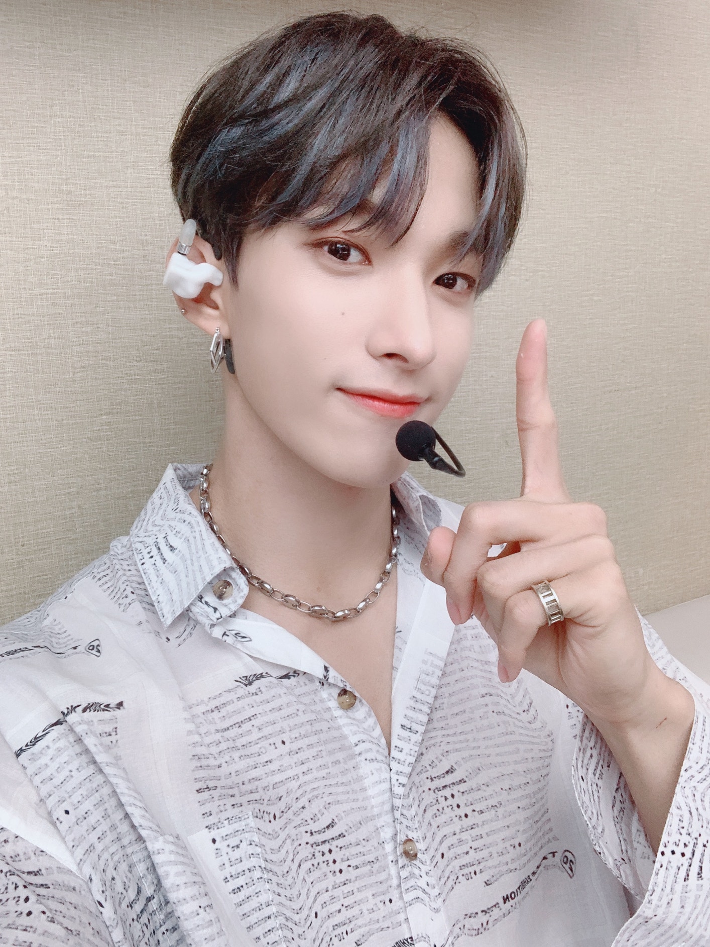 Post de la Comunidad SEVENTEEN - 1등은 우리 캐럿들입니다👏🏻👏🏻👏🏻 - 도겸