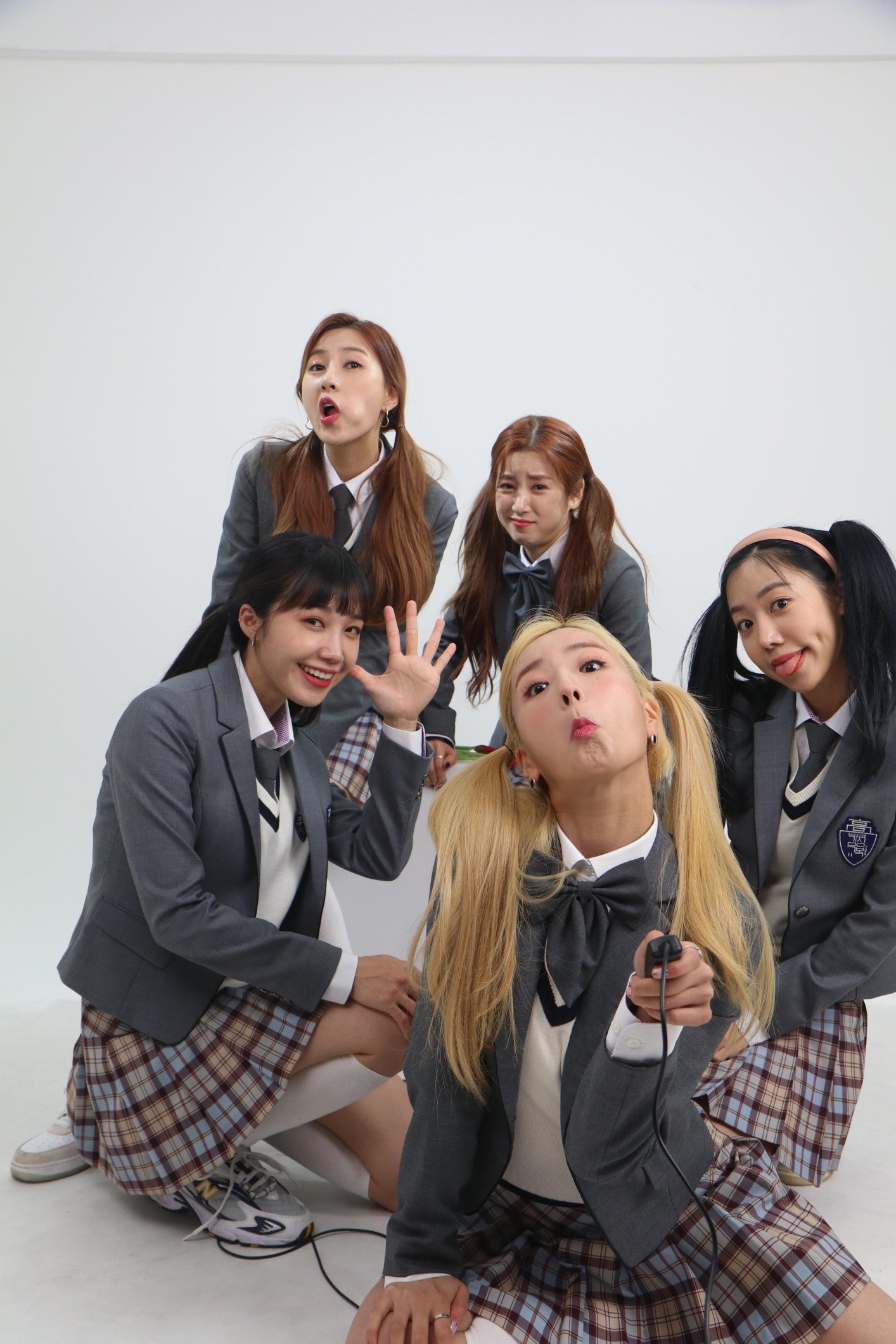 Apink Community Post - 킹받는 짤 - HaYoung