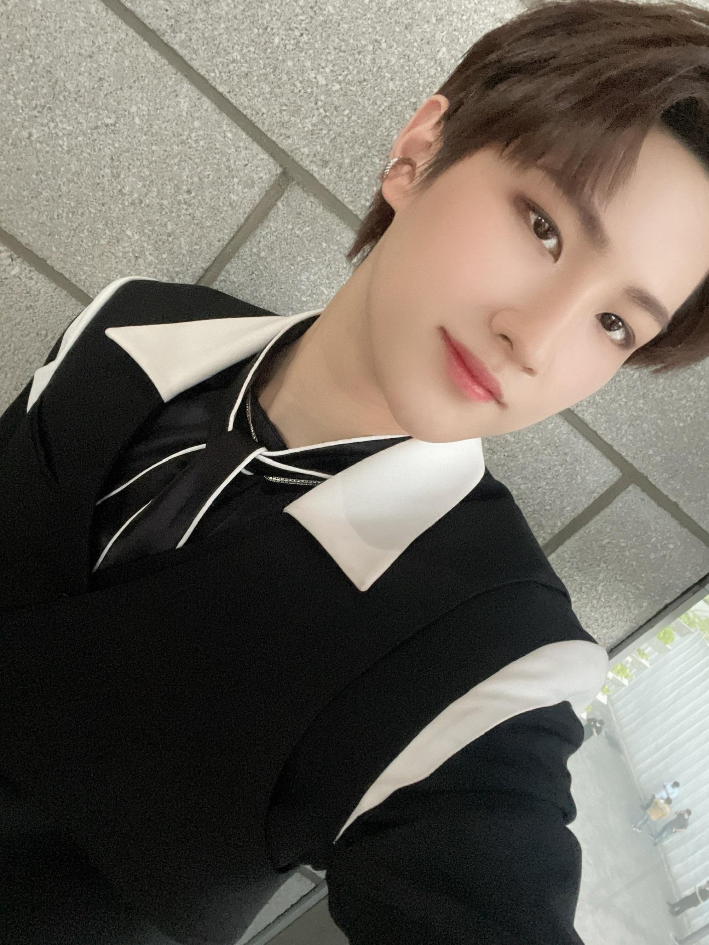 THE NEW SIX Community Moments - 흐앙 ㅠㅠㅠ벌써 비켜 마지막 주라니😭 - Tae Hun