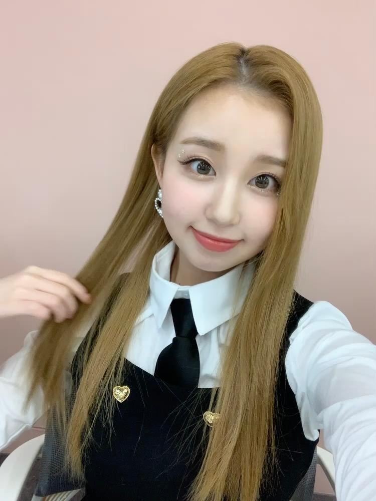 WOOAH Community Post - Oh my lips😲🤭💋 - SORA