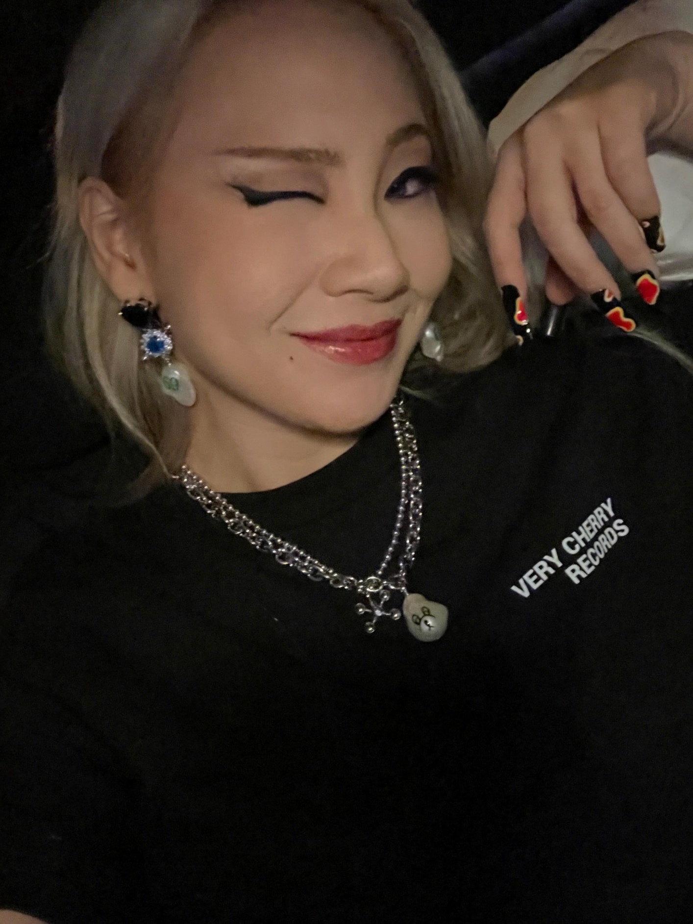 CL 커뮤니티 포스트 - VERY CHERRY RECORDS - CL