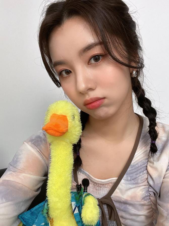 Wooah 커뮤니티 포스트 오늘은 어린이날 우리들 세상🎶 와우들 재미난 휴일 보내고 있나요 어린이날 인 만큼 웃음이