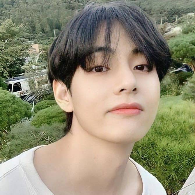 Bts Community Posts 태형이는 우리에게 긍정적인 영감을 주는 사람이에요 우리가 더 발전할 수 있고 앞으로