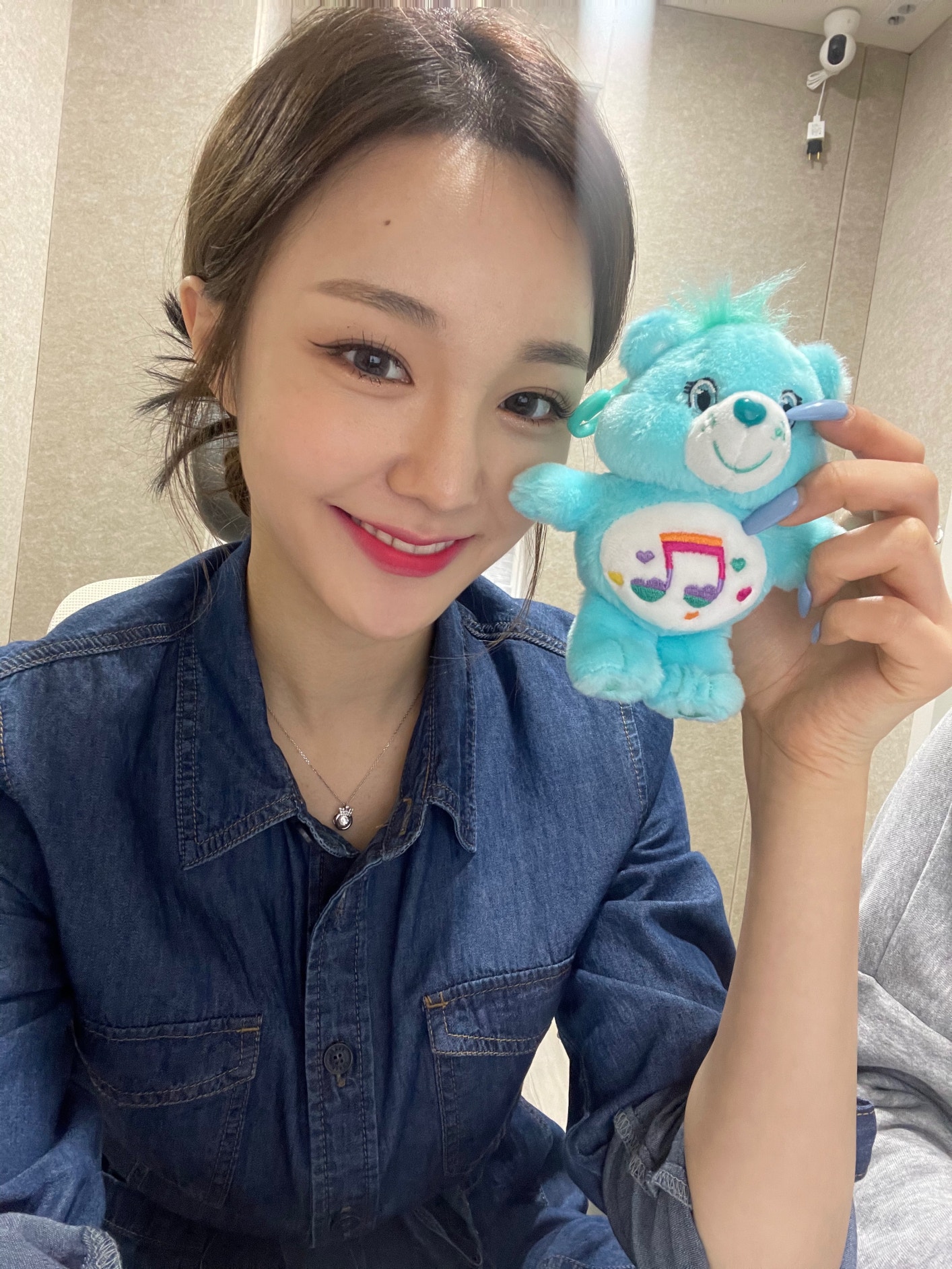 Wooah 커뮤니티 포스트 오늘 올라올 티저는 누구일까요 ~~ 오늘하루도 와우들 수고했어요💜 나나