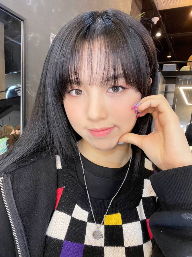 Wooah Community Post 와 대박 밖에 짱 더워요ㅠㅠㅠ 와우들 시원한거 먹어요 저는 스케줄 끝나고 와우들