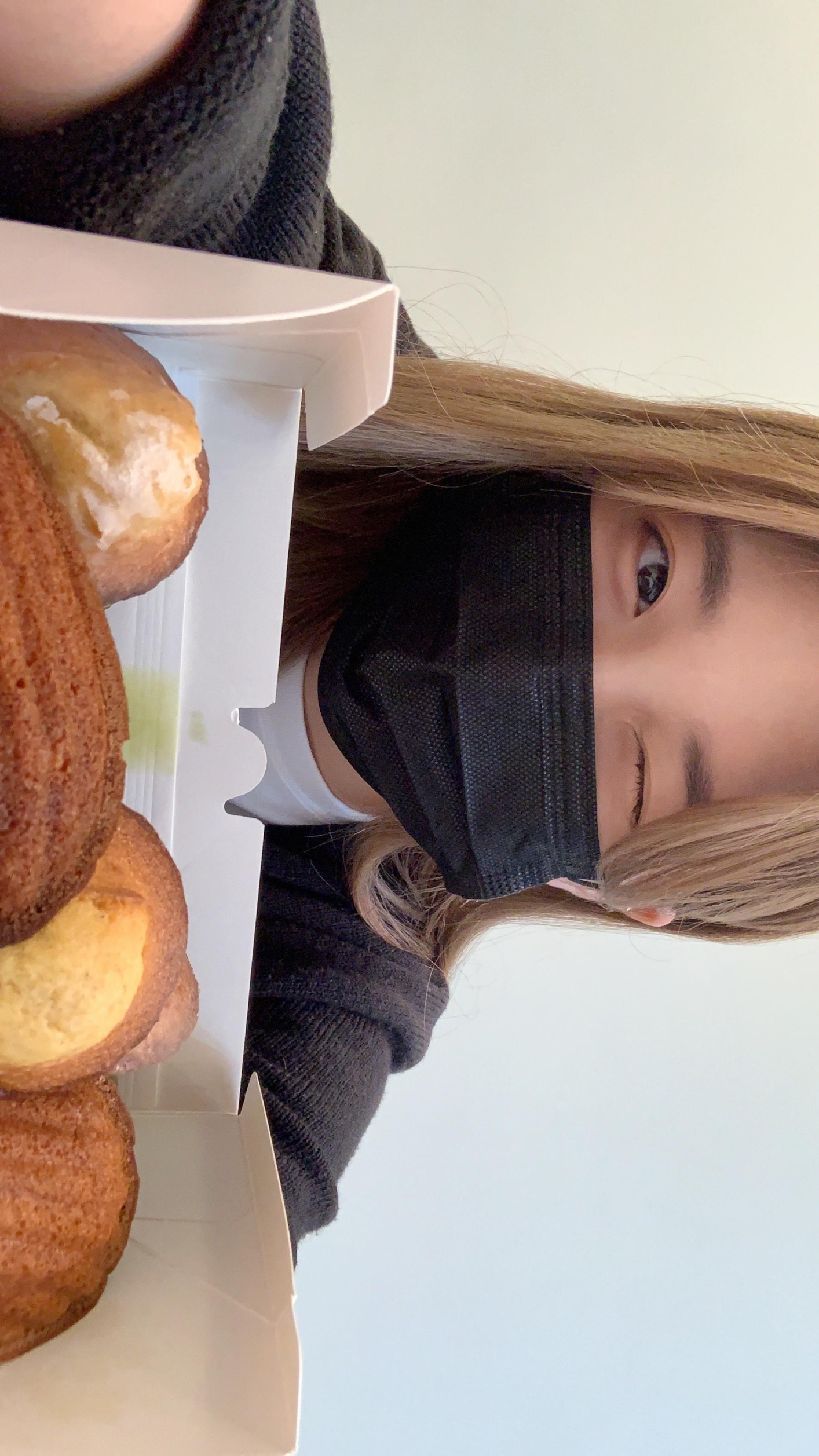 Wooah Community Posts 우아 위버스 타임 ️ With 맛있는 마들렌과 함께🥰 Wooahtime