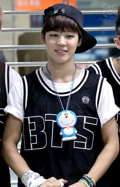 BTS Community Post - DORAEMON 💜