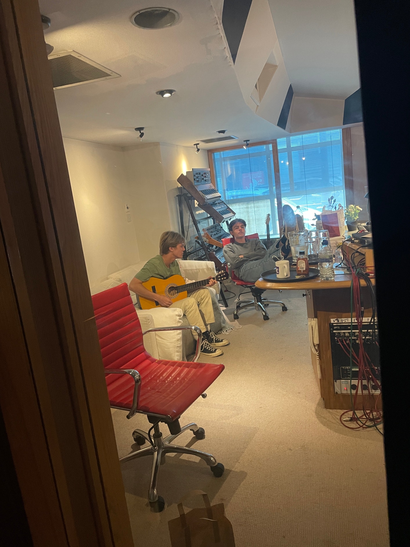 New Hope Club 커뮤니티 포스트 - My view from inside the recording booth ...