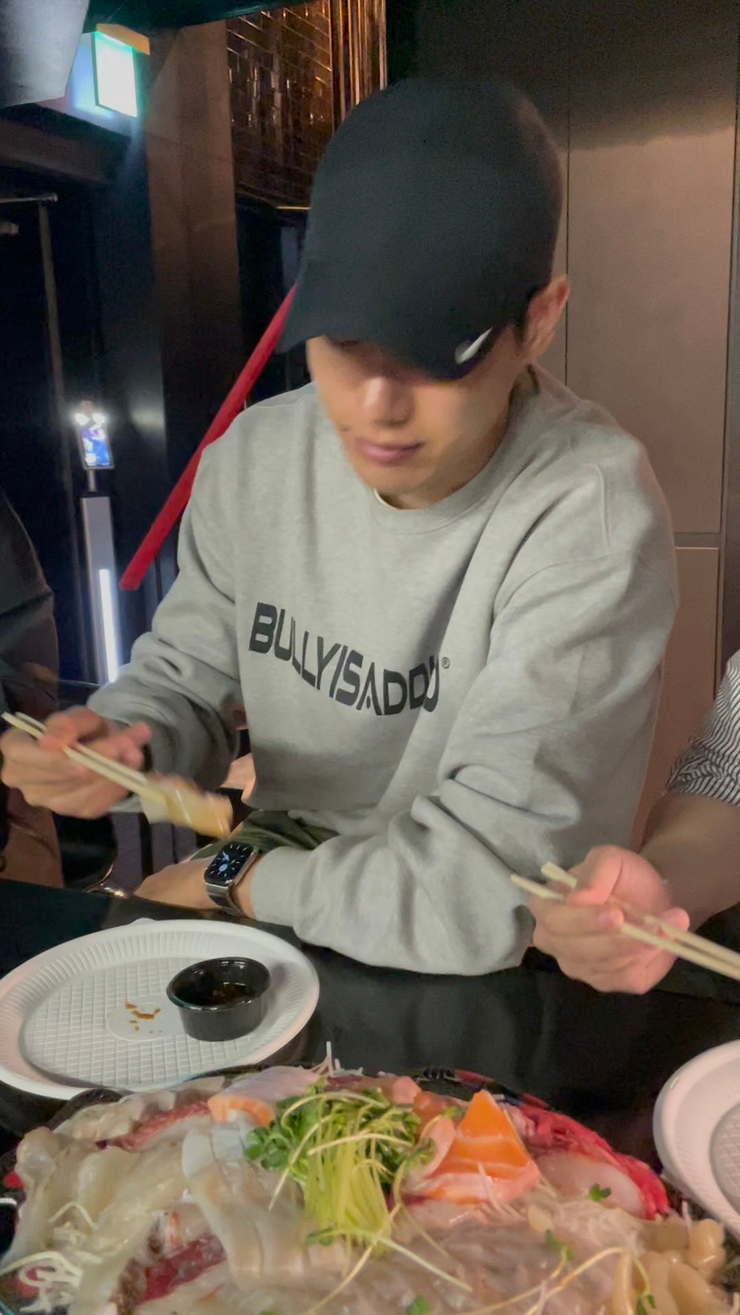 Letteamor Community Posts - chezil sik mukbang - sashimi 3 - Gil Byeong-Min