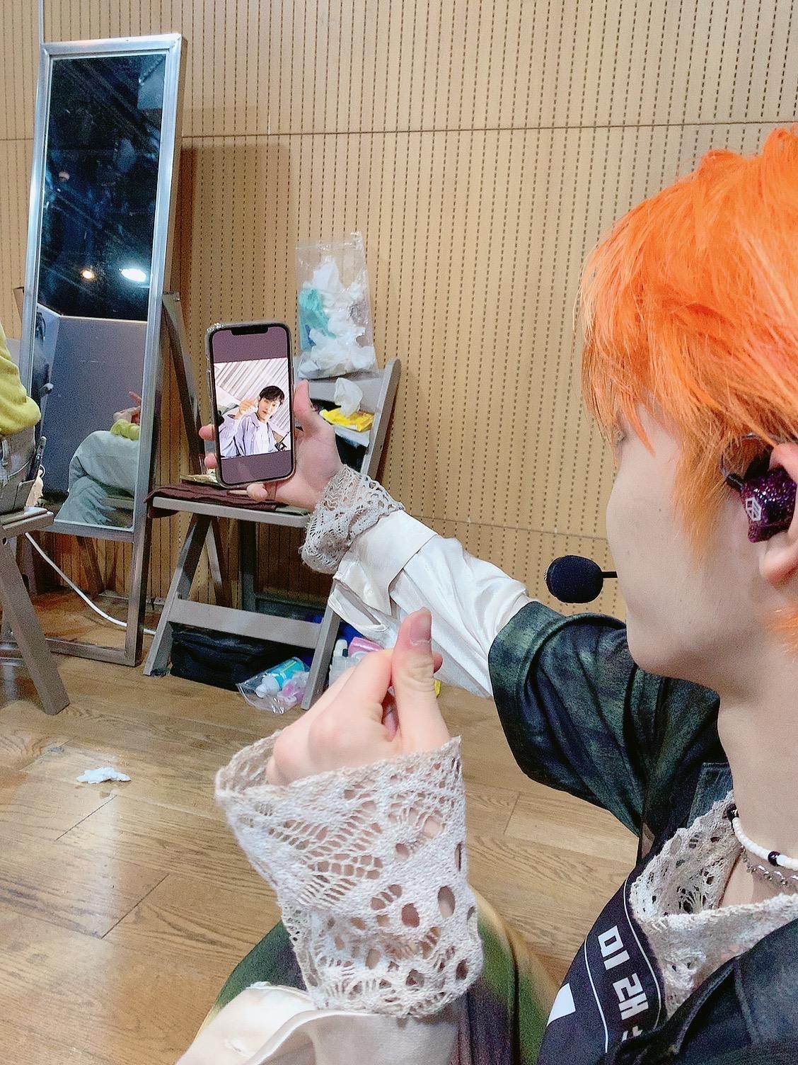 MIRAEコミュニティ投稿 - 셩이 셀카 잘찍네🐄🥛 - LIEN