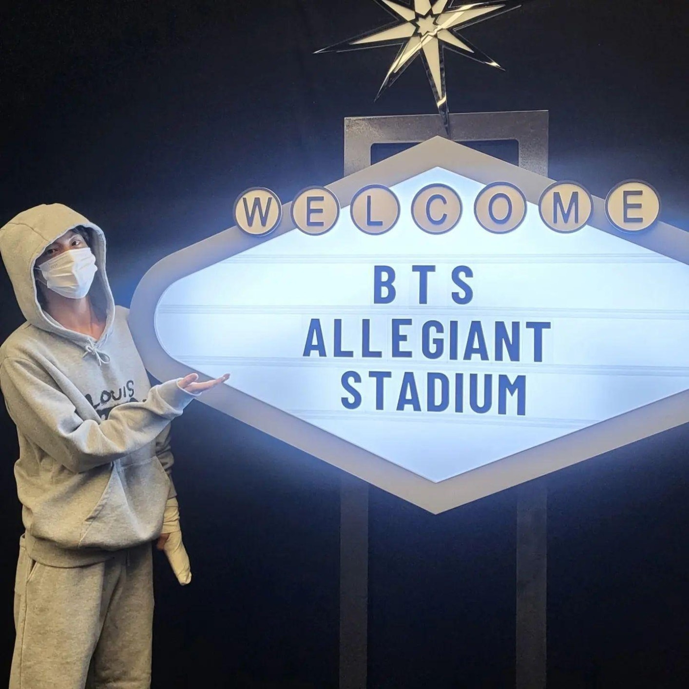 BTS Community Post - Yay!! BTS Las Vegas Vibes!! We Purple you Kings!!