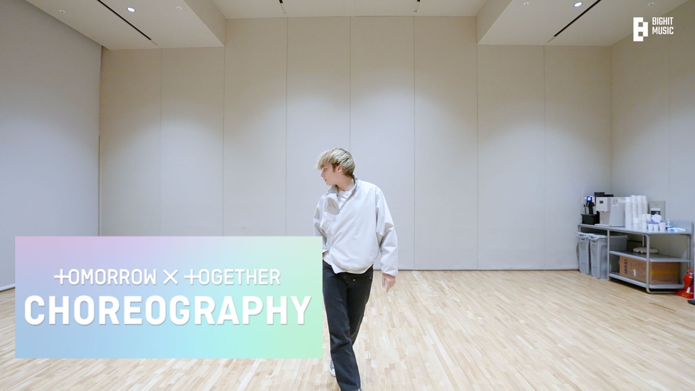 Weverse TOMORROW X TOGETHER Media - TXT (투모로우바이투게더) 2022 Weverse Con ...