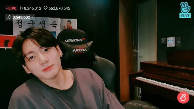 Bts Community Post 생일 축하해 전정국🥳😃🐰 신의 축복이 있기를 ️ 항상 안전하고 건강하십시오🥺🥺💜💜 당신은