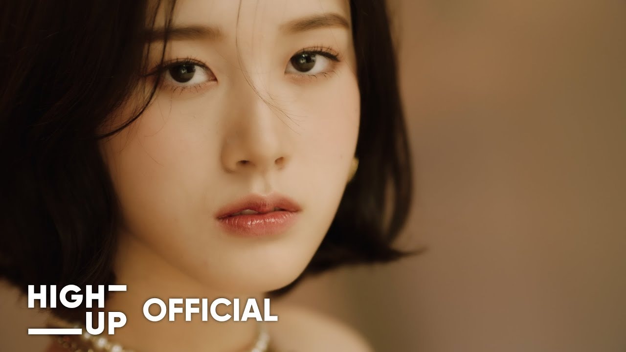 Weverse STAYC Media - Prologue Film | STAYC(스테이씨) : J