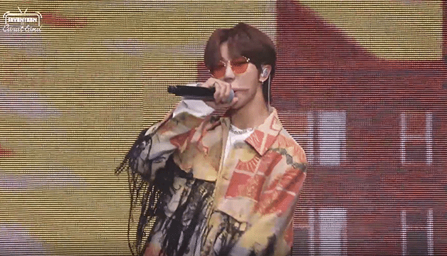 THE 8 FaceCam Unit Stage