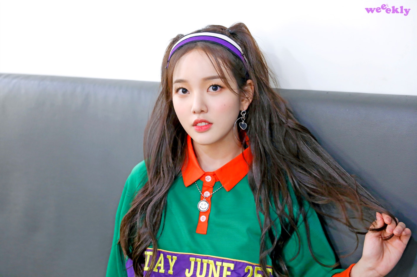 Weverse Weeekly Image - Beeehind_[We play] 활동 ②