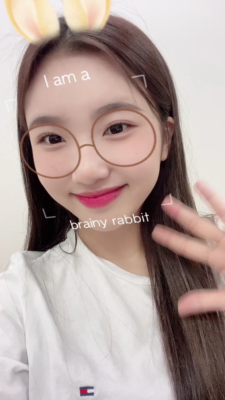 Weverse TRI.BE Media - Surprise present from SoEun 💌