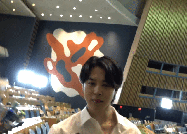 Bts Community Posts 🐥⩛🐥jimin🧡time🐥⩛🐥 지민아 안녕하세요 파일의 정리중··· 아침부터 아찔아찔