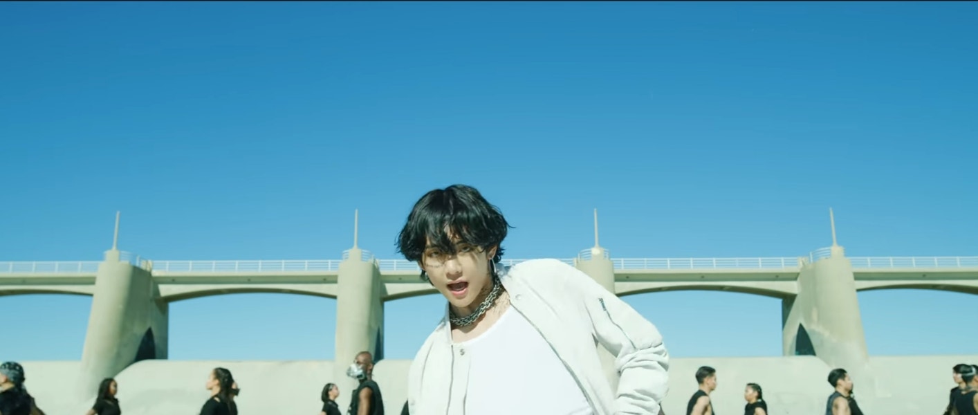 Bts Community Post V Just Deadass Bias Wrecked Everyone 😳