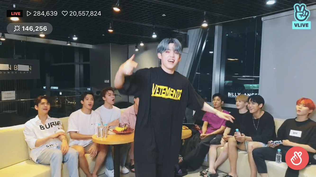 SEVENTEEN Community Post - #HAPPY_SCOUPS_DAY 생일 축하합니다～ 생일 축하합니다～ 사랑하는 ...