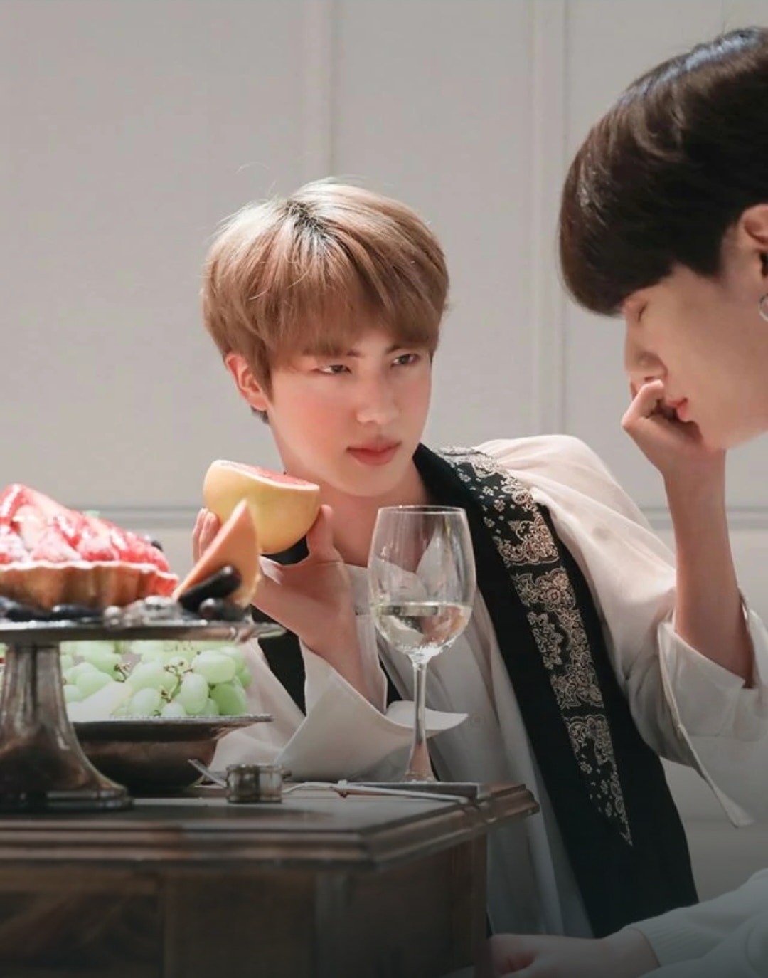 BTS Community Posts - Other BTS guys: happy birthday jin🎂🥳🎉 Jung kook / V: 😴😴 Jin:👇How long ...