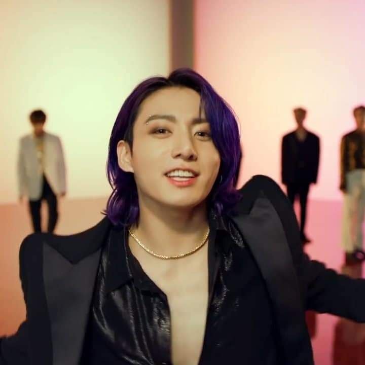 BTS Community Post - please unbutton more👅👀👀👀