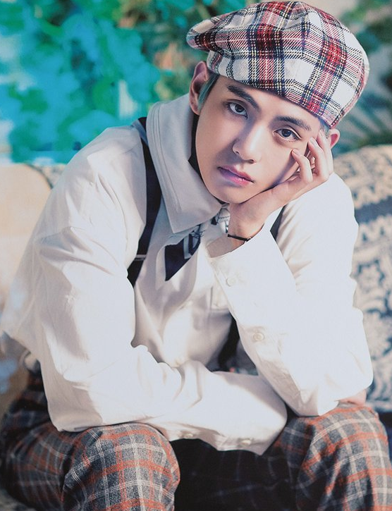 BTS Community Posts - tae outfit in jimmy fallon show reminds me of 5th ...