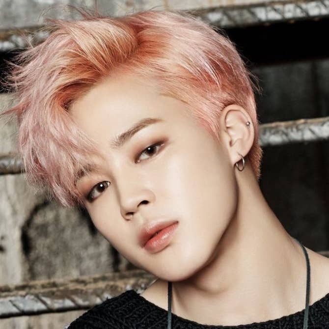 Bts Community Post 내가 널 아주 녹여버리겠다 마음먹은거야 울 지민이는 이 눈빛이 분위기가 너무 잘