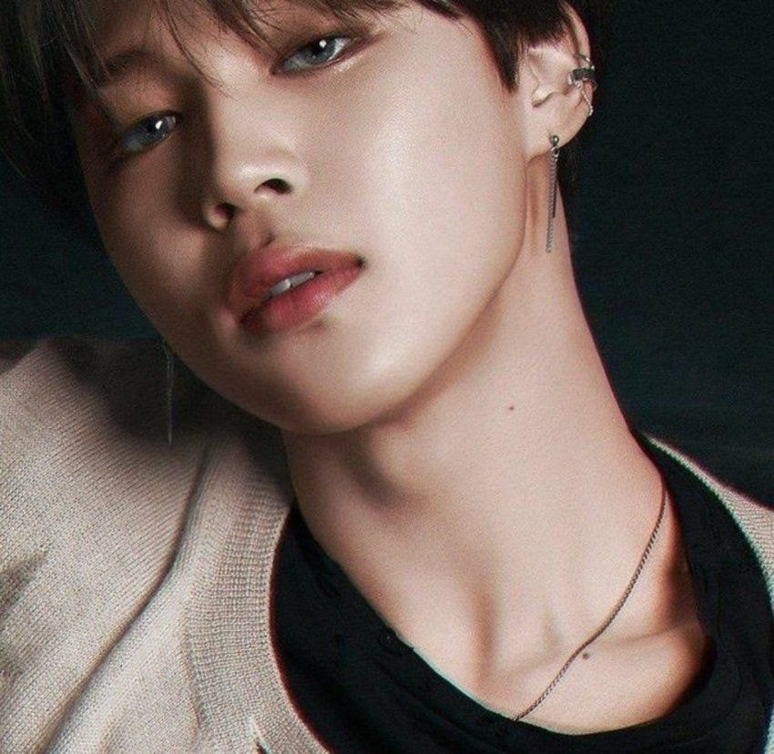 Bts Community Post 내가 널 아주 녹여버리겠다 마음먹은거야 울 지민이는 이 눈빛이 분위기가 너무 잘
