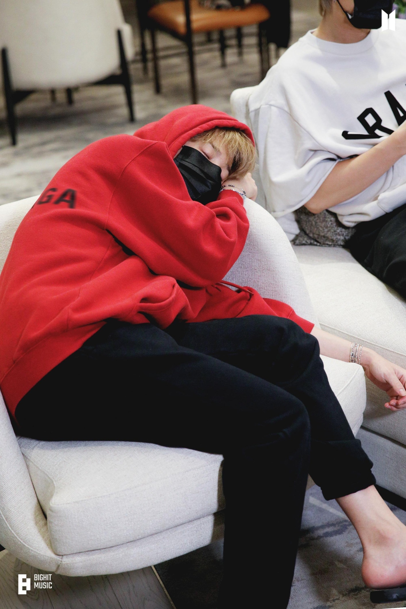 BTS Community Post - sleepy jiminshi ️☝🏻