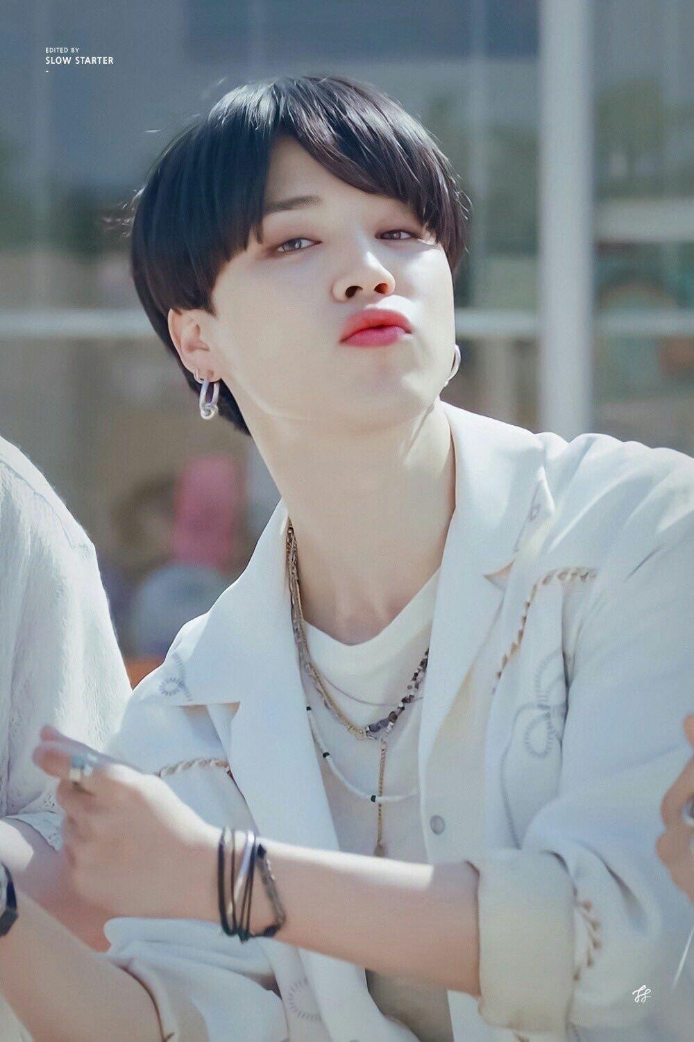 BTS Community Post - DO YOU LIKE JIMIN POUTING?