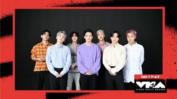BTS Community Post - CONGRATULATIONS ON WINNING VMA GROUP OF THE YEAR ...