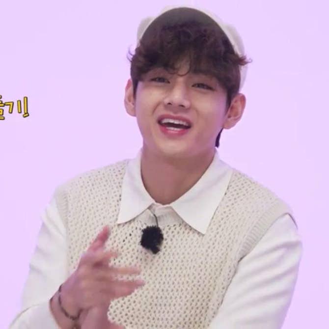 Bts 커뮤니티 포스트 하나 둘 셋 넷 내 가장 친한 친구는 어디있지 그가 여기 있다 🙈🙉 🙋‍♂️💜