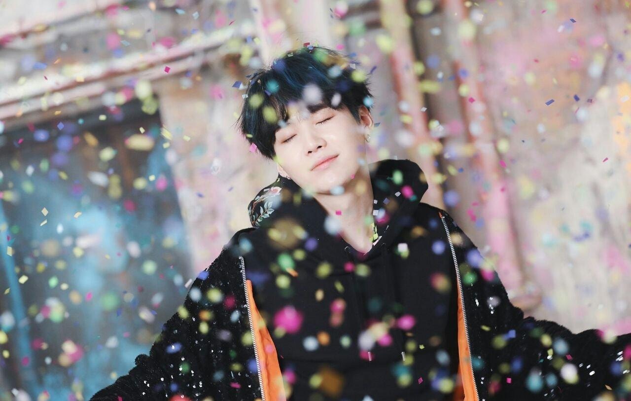 BTS Community Post - #suga thank u oppa to make smile on my sad days ...