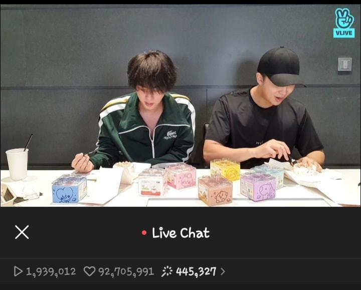 BTS Community Post - ATM on vlive- eat namjin 😁💜
