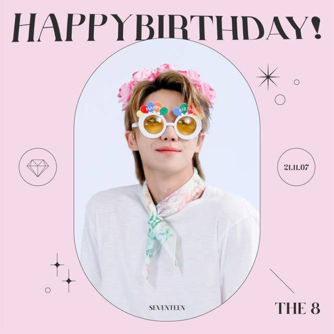 Seventeen Community Post 명호의생일도캐럿과나란히 돌쫑생일 오빠 생일축하해 ️ 가족들이랑 맛있는