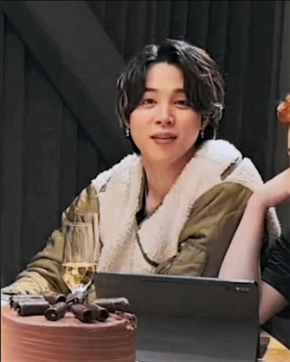 Bts Community Post 🇺🇸🐥⩛🐥jimin🧡time🐥⩛🐥🇺🇸 지민아 감사합니다 💜 이쪽은 Am10 15 2