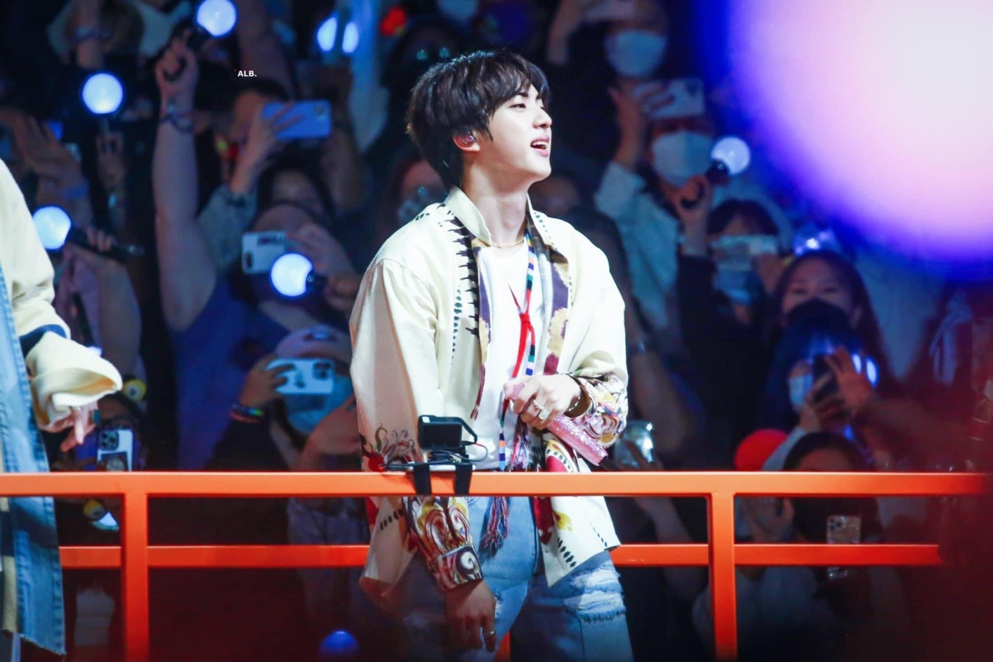 Bts Community Post To Jin 생일 축하 해요 김석진 항상 행복하다 Army에 관해서는 당신은 그것을