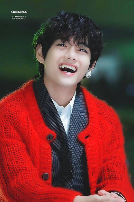 Bts Community Posts From 인도에서 온 소년병🇮🇳☺️ 태형오빠 생일축하해🎂🎂🍫🍿🍩🍩🍪🍰 🥧🍦🍧🎂🍭🍬🍫🍿🍪