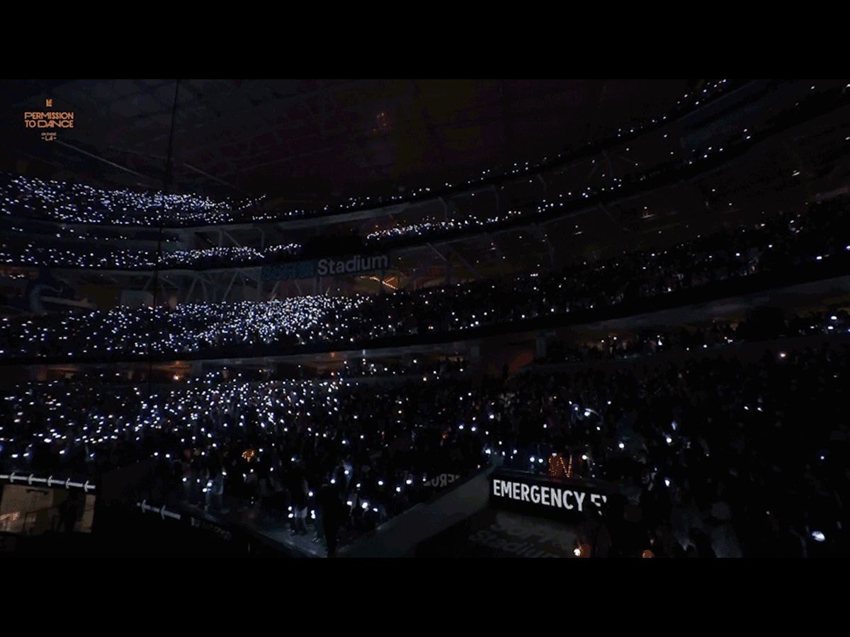 Weverse BTS Image - [Magazine] The purple wave that colors the world