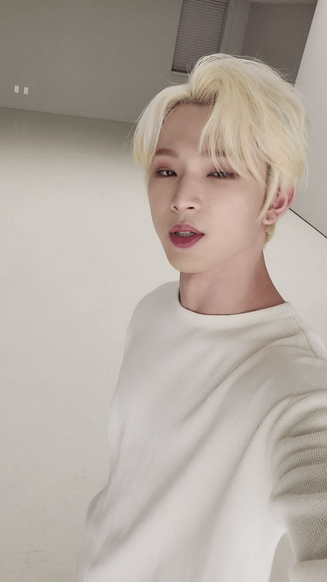 ONEUS Community Post - 💌Introducing LEE DO from ONEUS to you!💌 ⭐ Name ...