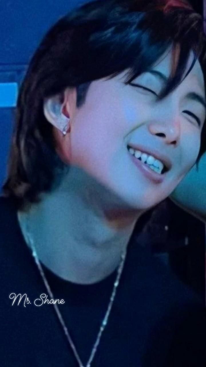 BTS Community Post - 🌼 Black Mullet 🌼 Phew! Tried to edit his photo 😄 💙 ...
