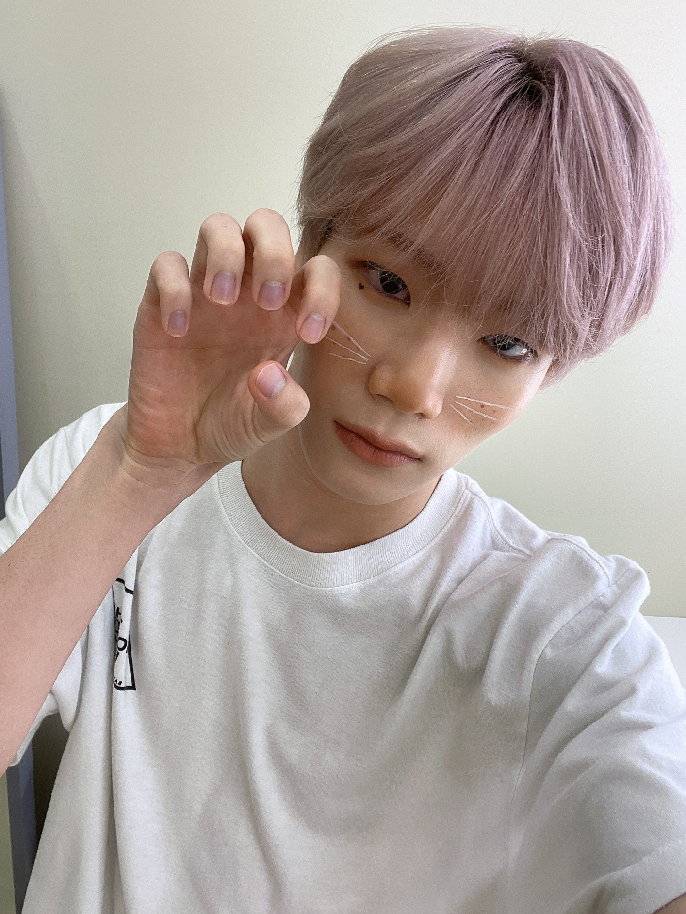 BLITZERS社群貼文 - Call me doggo!! Oink oink - CHRIS